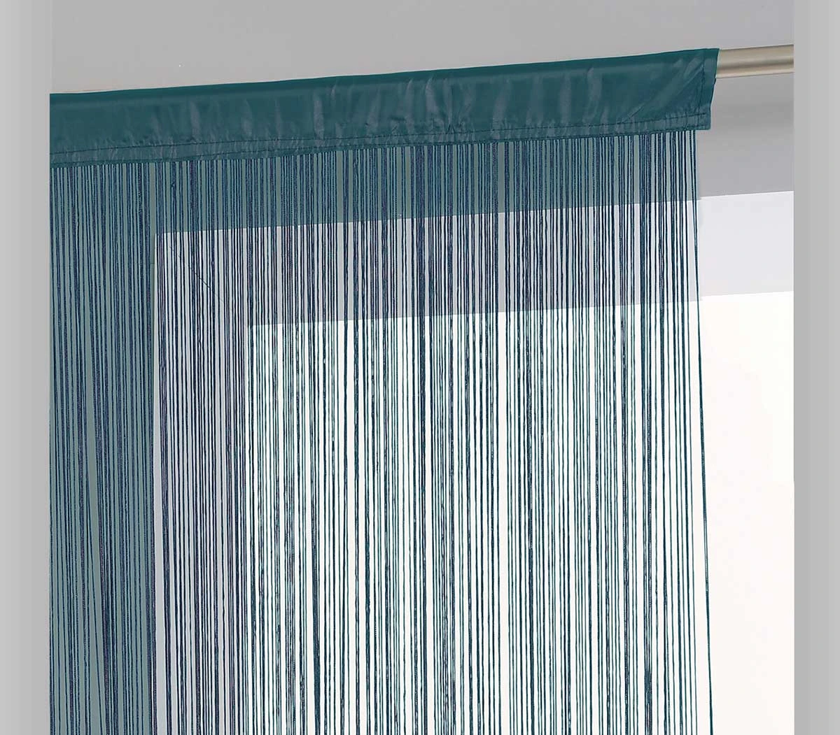 Rideau de fils unis et colorés | HomeMaison